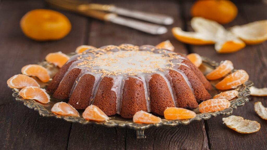 8 Cakes With Surprisingly Strange Flavors That Somehow Work - Just Dip ...