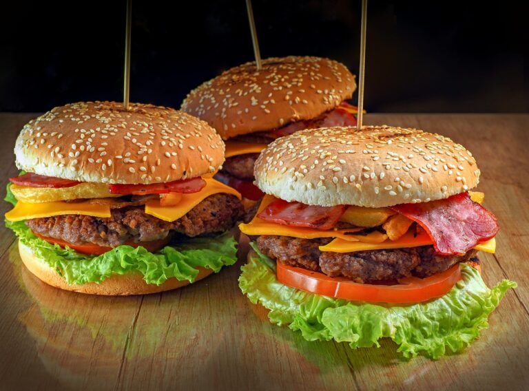 8 Fast Food Burgers Ranked from Best to Worst - Just Dip Recipes